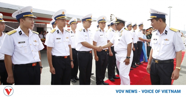 Indian Navy and Coast Guard vessels visit Khanh Hoa